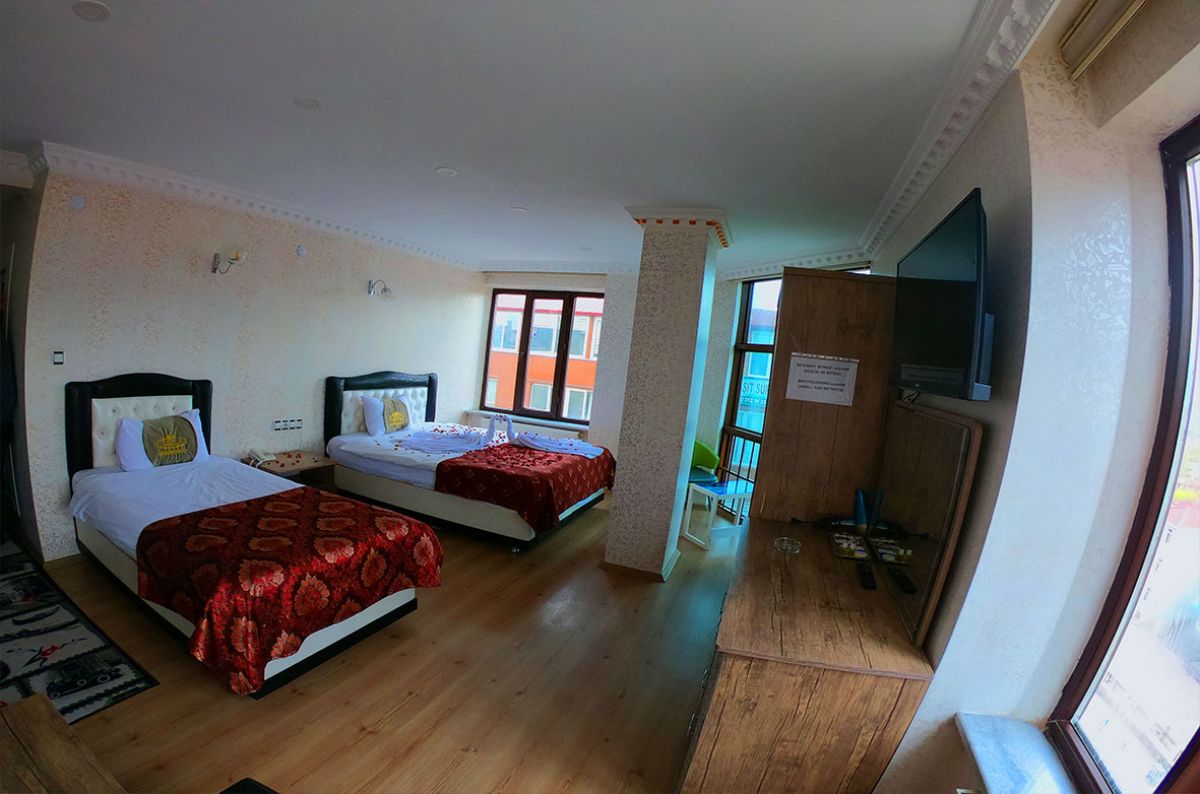 The Birth Hotel | Nomatto