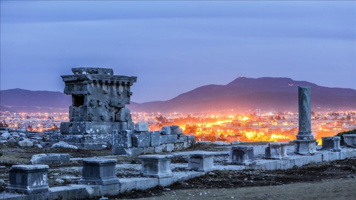 Xanthos Antik Kenti | Nomatto