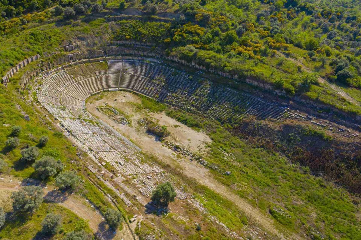 Magnesia Ad Maeandrum | Nomatto