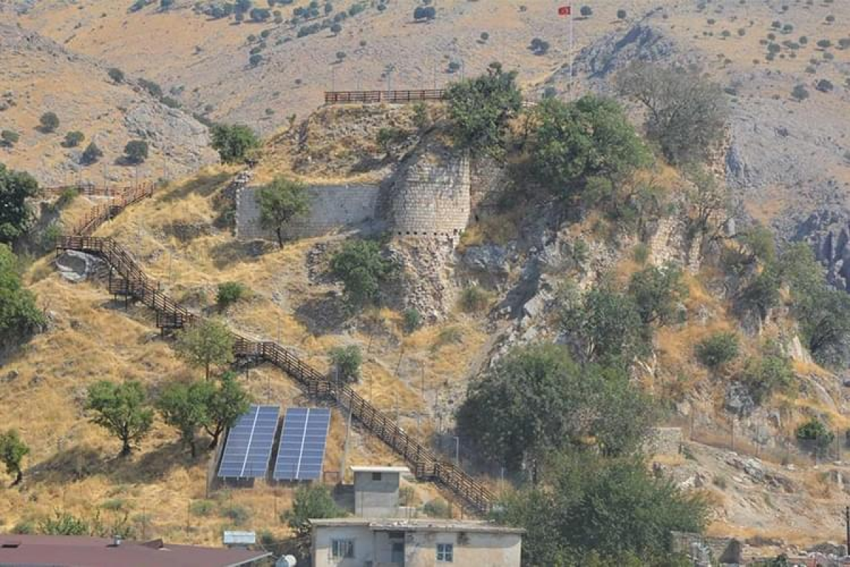 Kozluk Kalesi (Hezo) | Nomatto