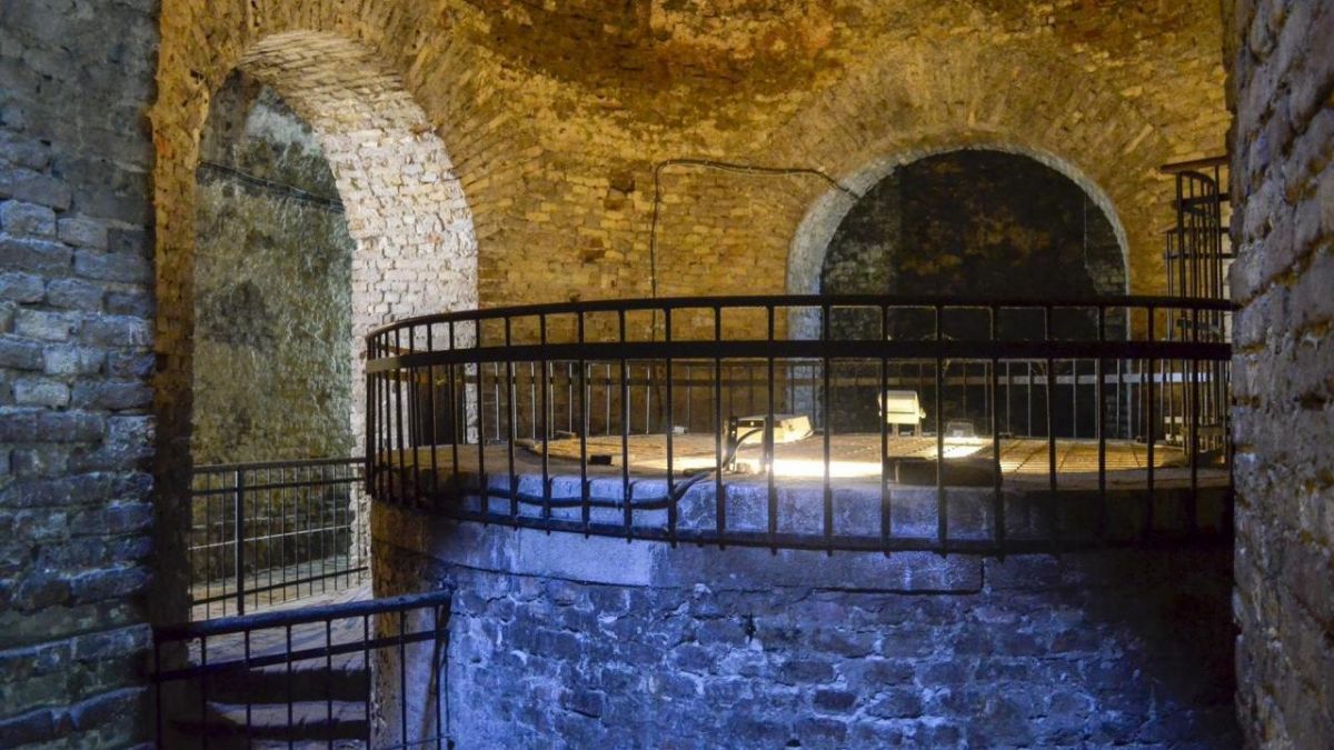 The Roman Well. | Nomatto