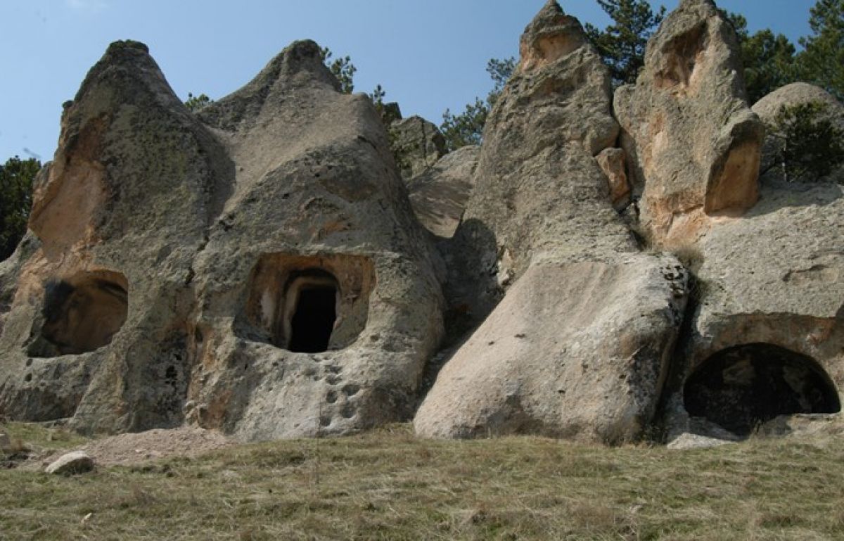 The Rock Church Of Berberini | Nomatto