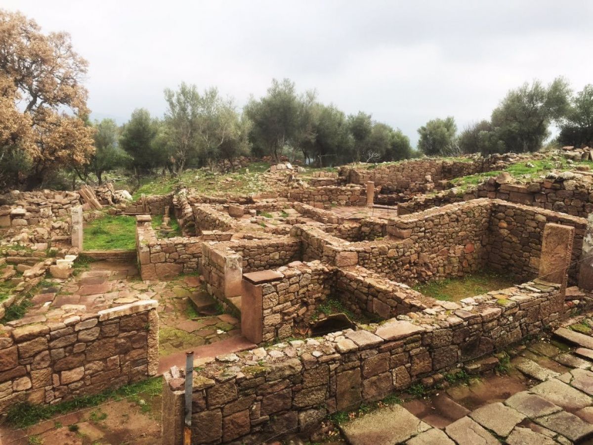 Kyme Antik Kenti | Nomatto