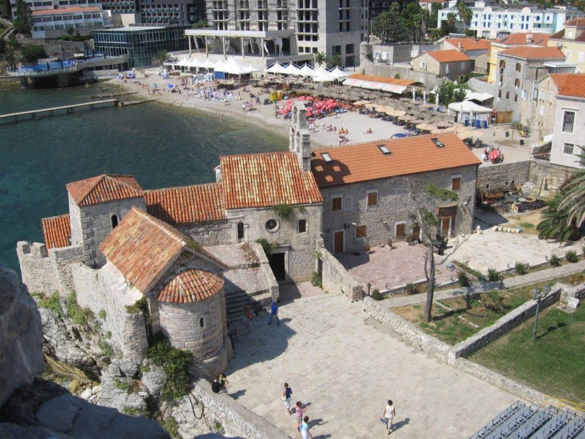 Santa Maria In Punta Budva (Santa Maria In Punta Kilisesi) | Nomatto