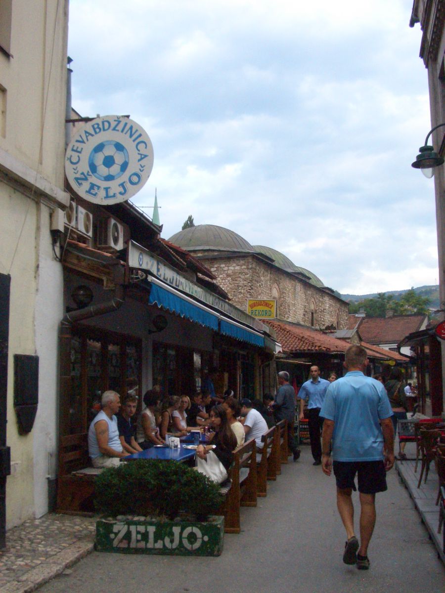 This Is Željo Ćevabdžinica. | Nomatto