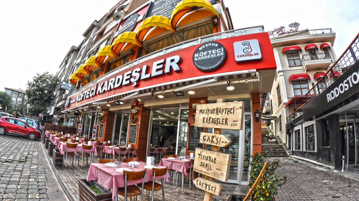 Meşhur Kardeşler Köftecisi | Nomatto